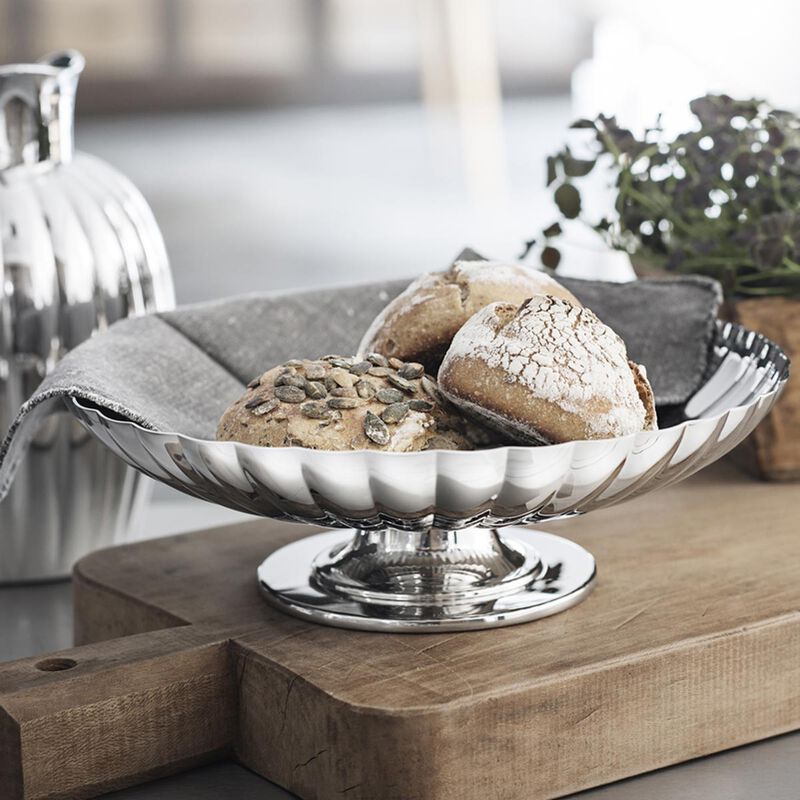 BERNADOTTE silver dish on stand in stainless steel | Georg Jensen