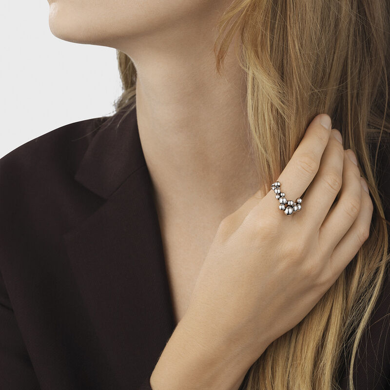 MOONLIGHT GRAPES Ring in sterling silver