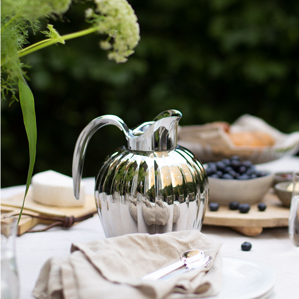 BERNADOTTE thermo jug 0.8L in stainless steel | Georg Jensen