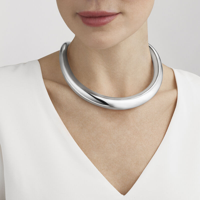 Aura sterling silver neck ring | Georg Jensen