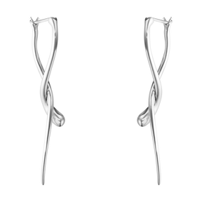 Mercy long dangle earring in sterling silver | Georg Jensen