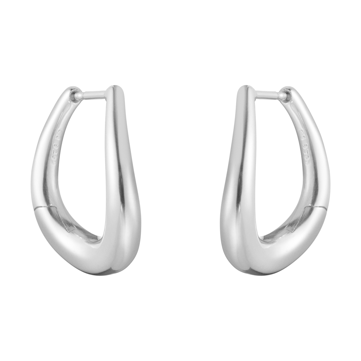 OFFSPRING Medium Earhoop in sterling silver.