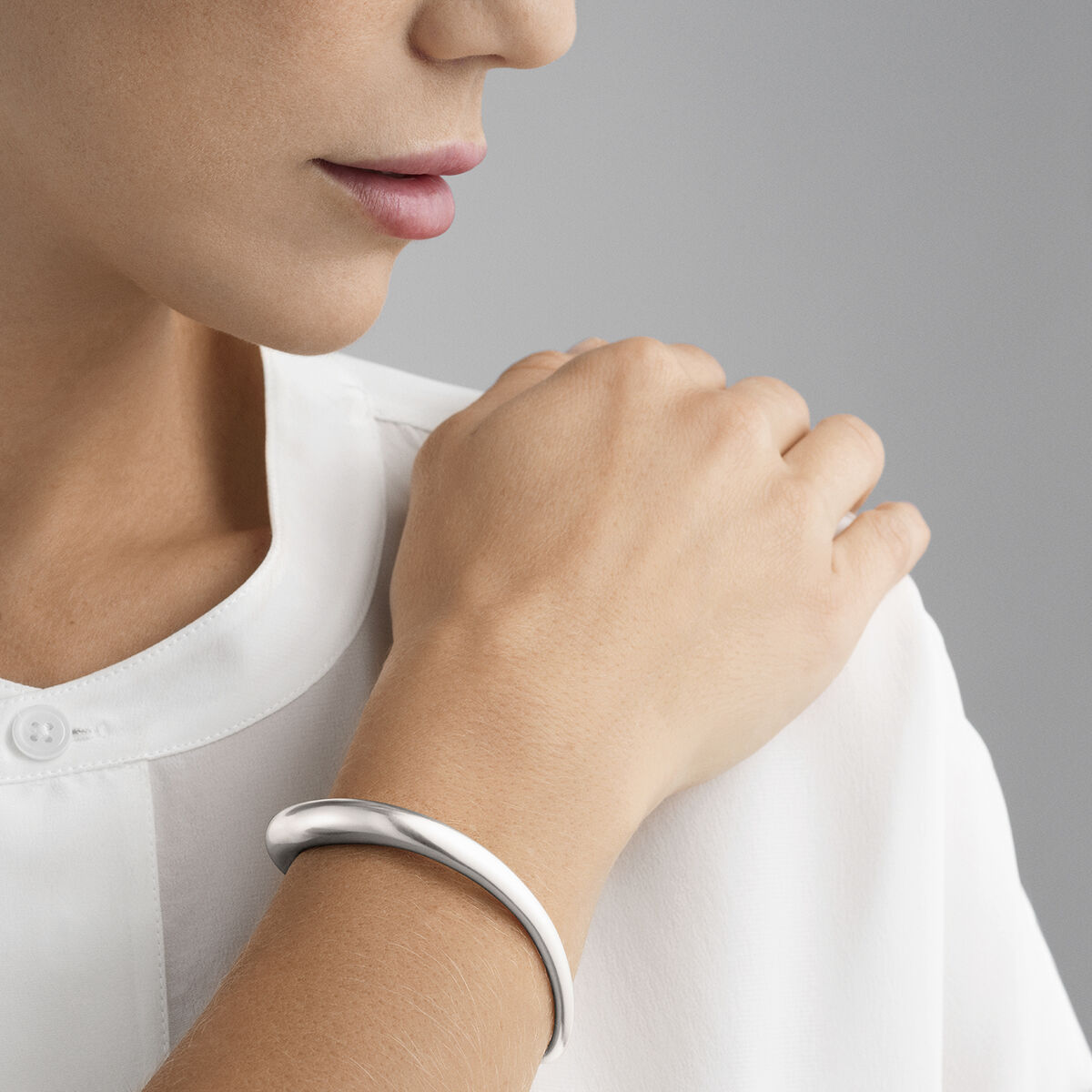 Offspring silver mother and daughter open bangle | Georg Jensen