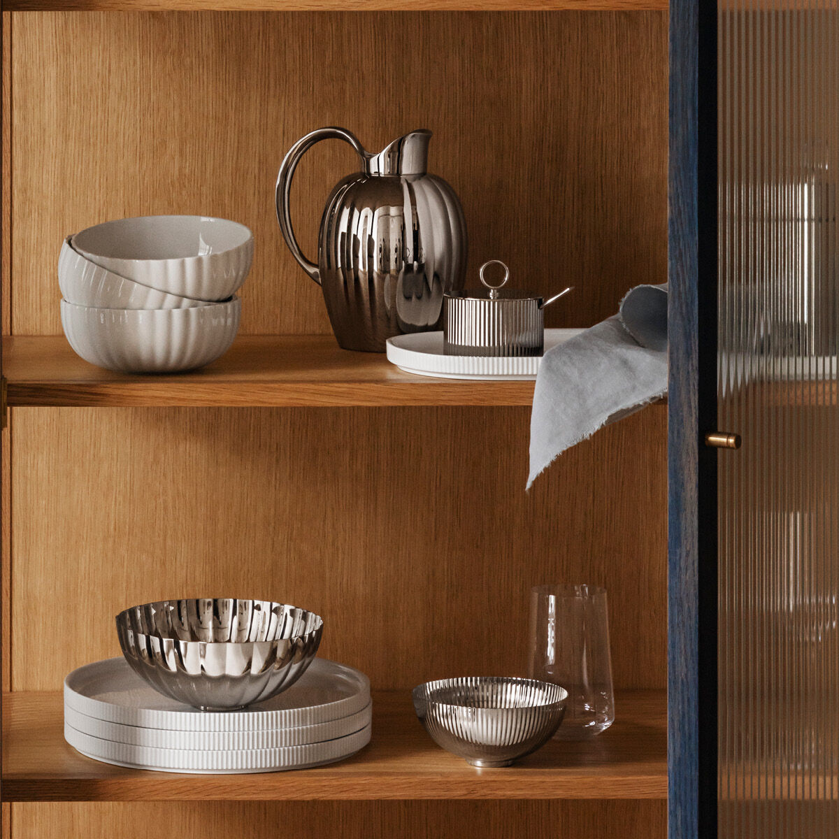 Bernadotte dinnerware set in porcelain