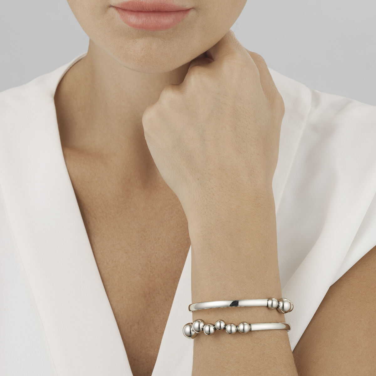 Moonlight Grapes bangle in sterling silver